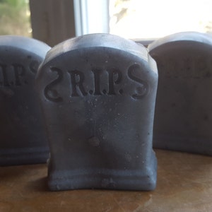 RIP Graveyard Soap - Halloween Soap - Walking Dead - Horror - Novelty ...