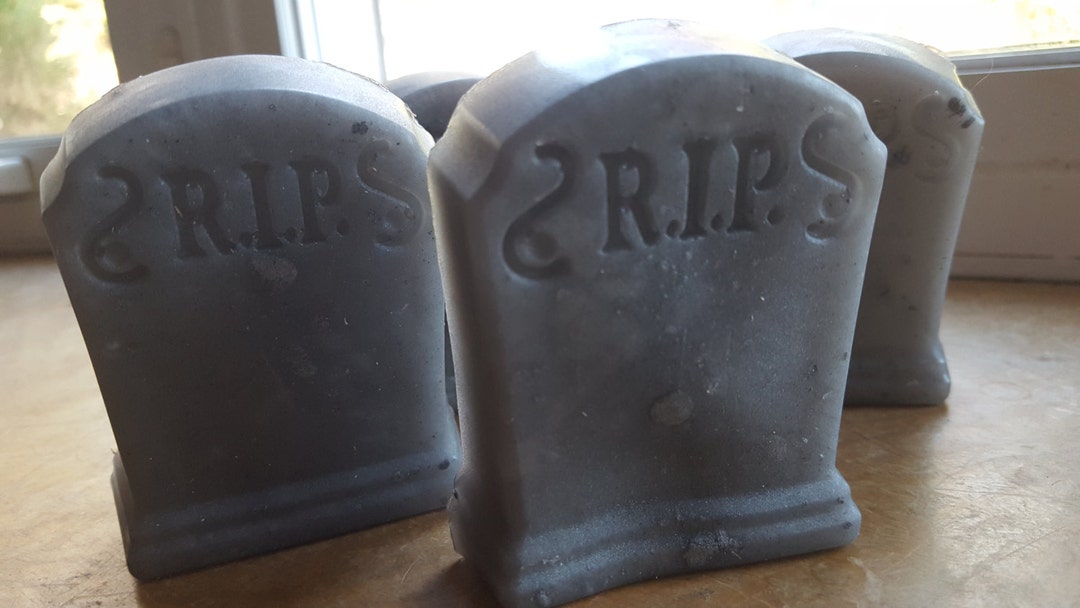 RIP Graveyard Soap - Halloween Soap - Walking Dead - Horror - Novelty ...