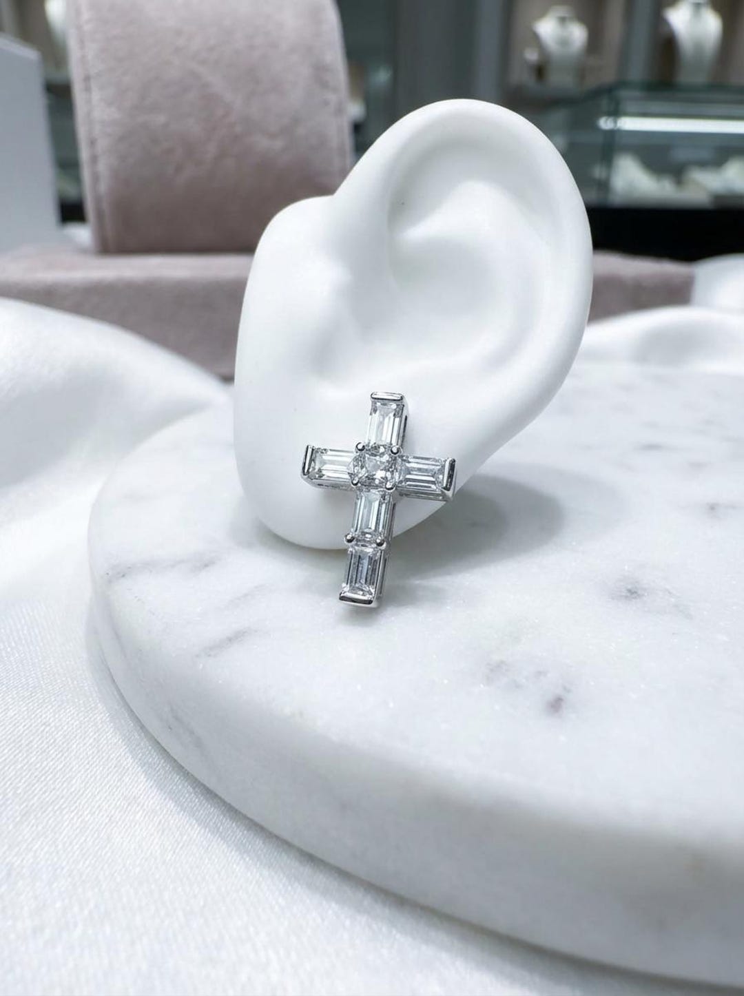 925 Silver Moissanite Crystal Sparkle Studs - Etsy