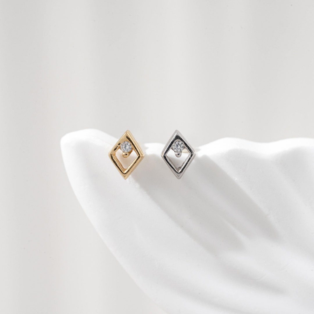Diamond Sparkling Gemstone Rhombus Earring Elegant Cartilage Helix ...