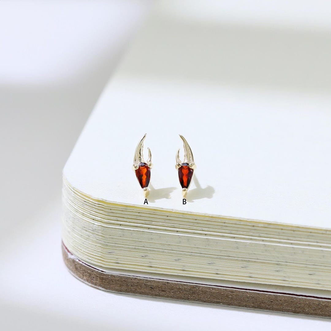 14K Solid Gold Crab Claw Garnet Stud Earring Talon Inspired Threadless ...