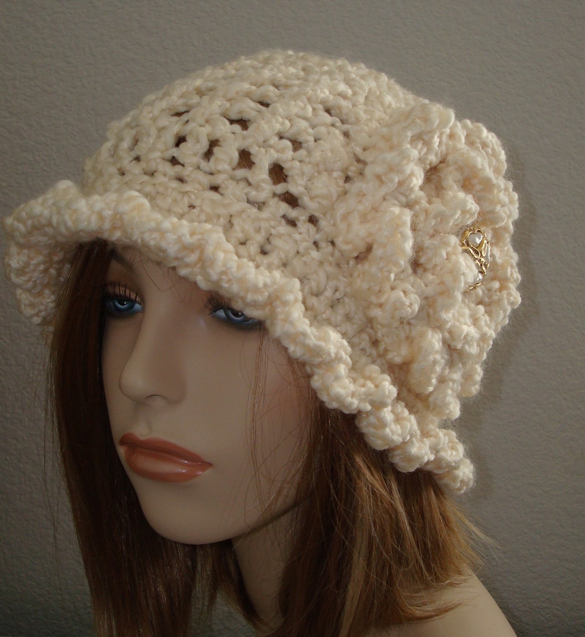 1920' Style Hand Crochet Ruffle Trim Cloche Flapper Hat W/matching ...