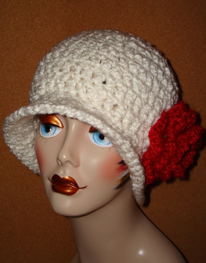 Crochet 1920's Style Cloche Flapper Hat/matching Crocheted Rose Flower ...