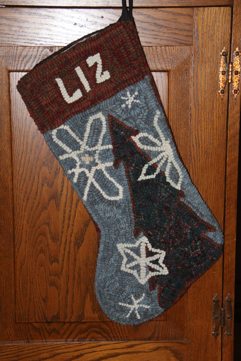 SNOWFLAKES in EVERGREENS Rug Hooking PATTERN on Linen, Rug Hooked ...