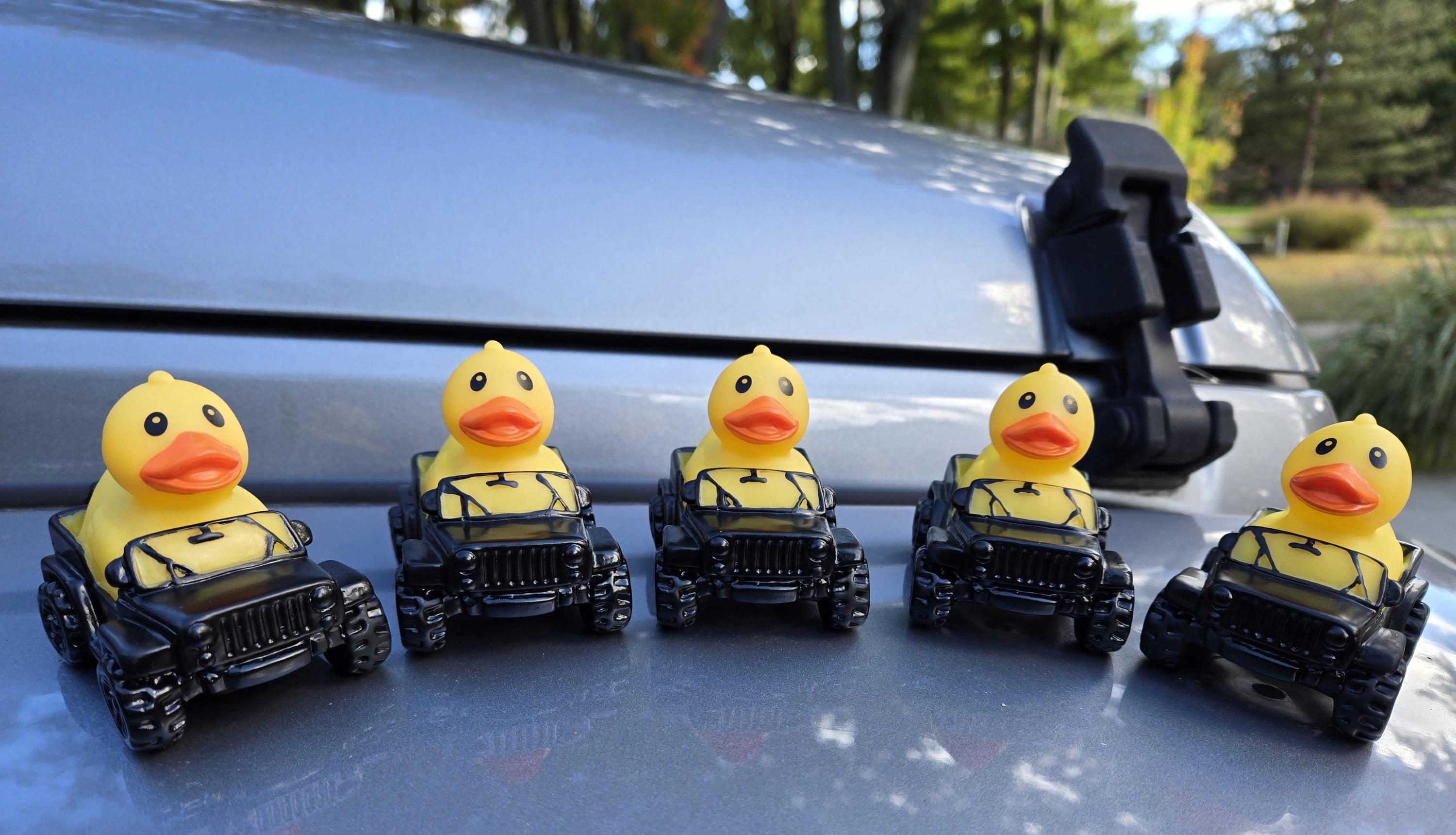 New Colors!! Set of (5) Black 4x4 Rigs and Rubber Ducks, Duck a Jeep ...