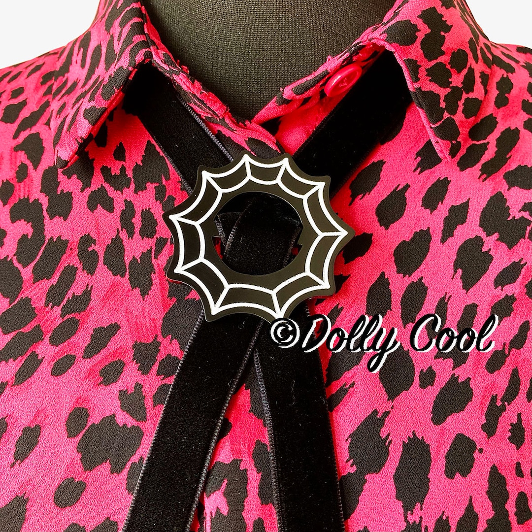 Spider Web Bolo Tie: Black Velvet Ribbon, Gothic Western Neckwear - Etsy