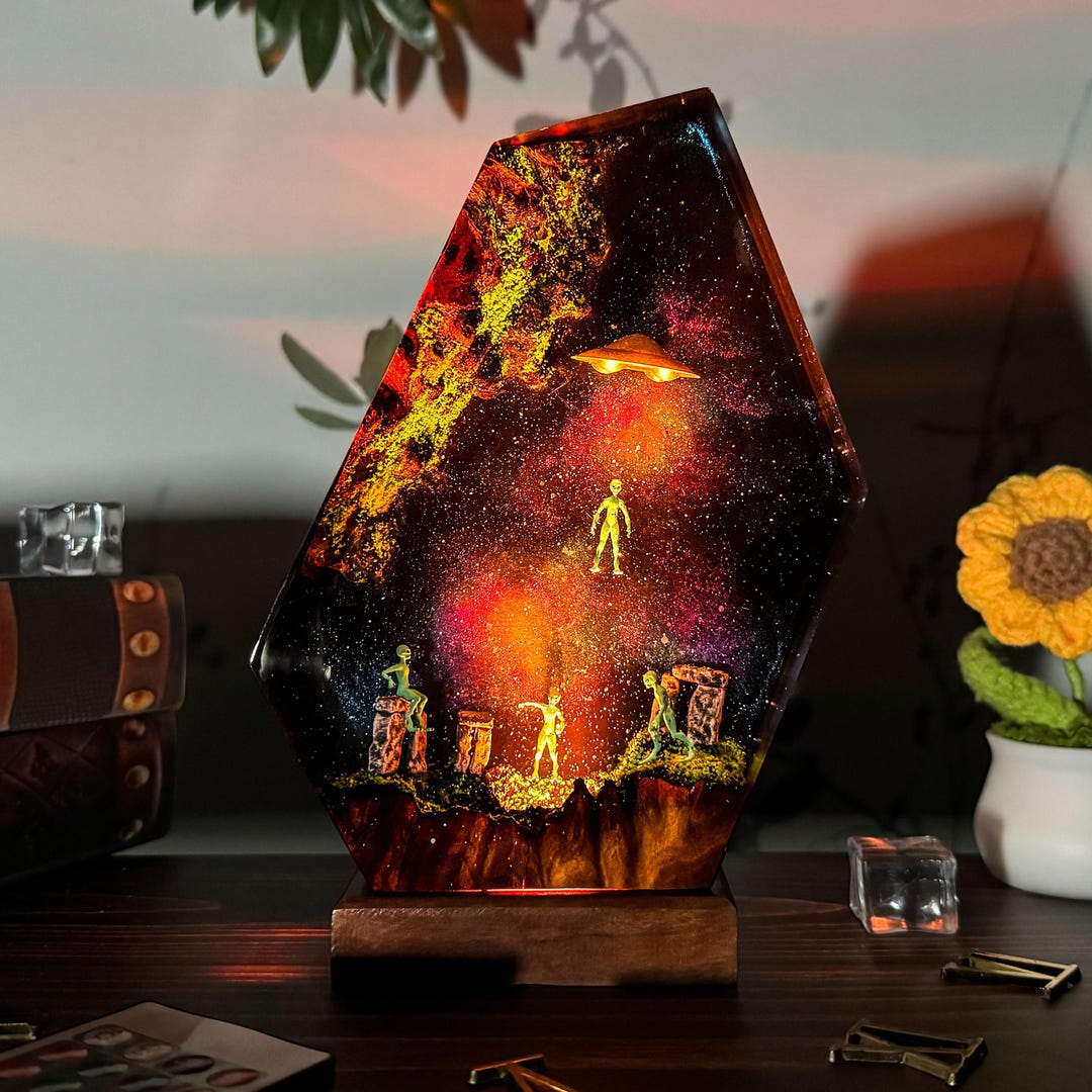Alien Resin Lamp • UFO Abduction LED Light • Sci-fi Home Decor ...