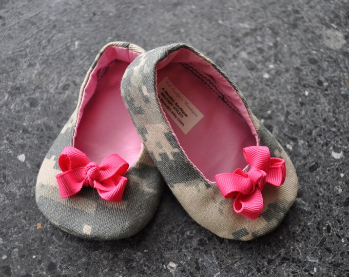 Military Baby Shoes HOOAH SLIDES Baby Slippers Crib Shoes Mary Janes ...