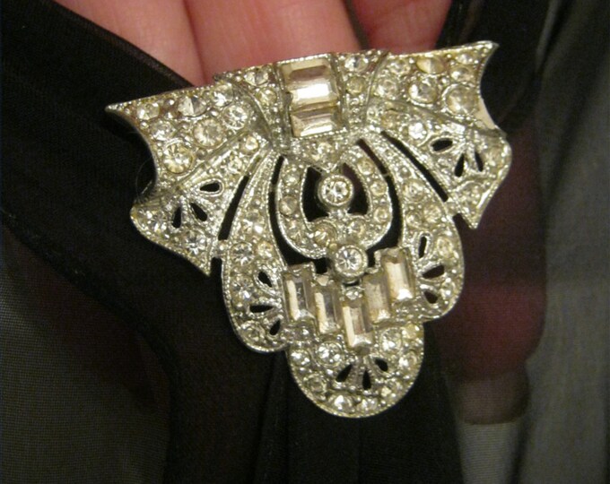 Vintage Midcentury Clear Rhinestone Scarf Clip, Deco Look Crystal Shawl ...