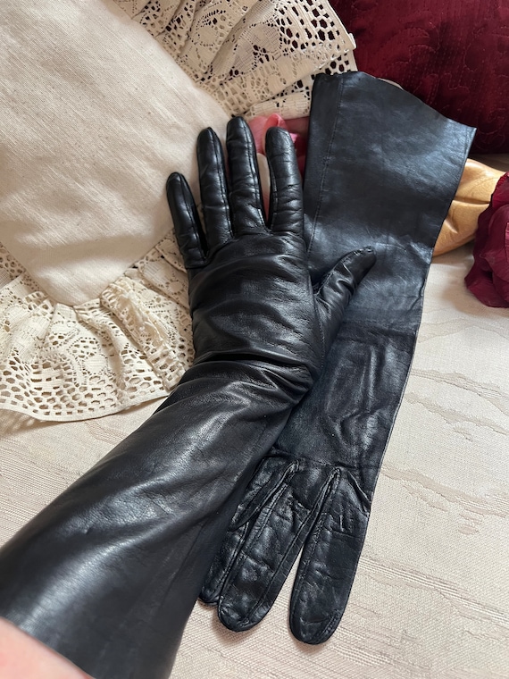 Vintage Leather Gloves - Gem