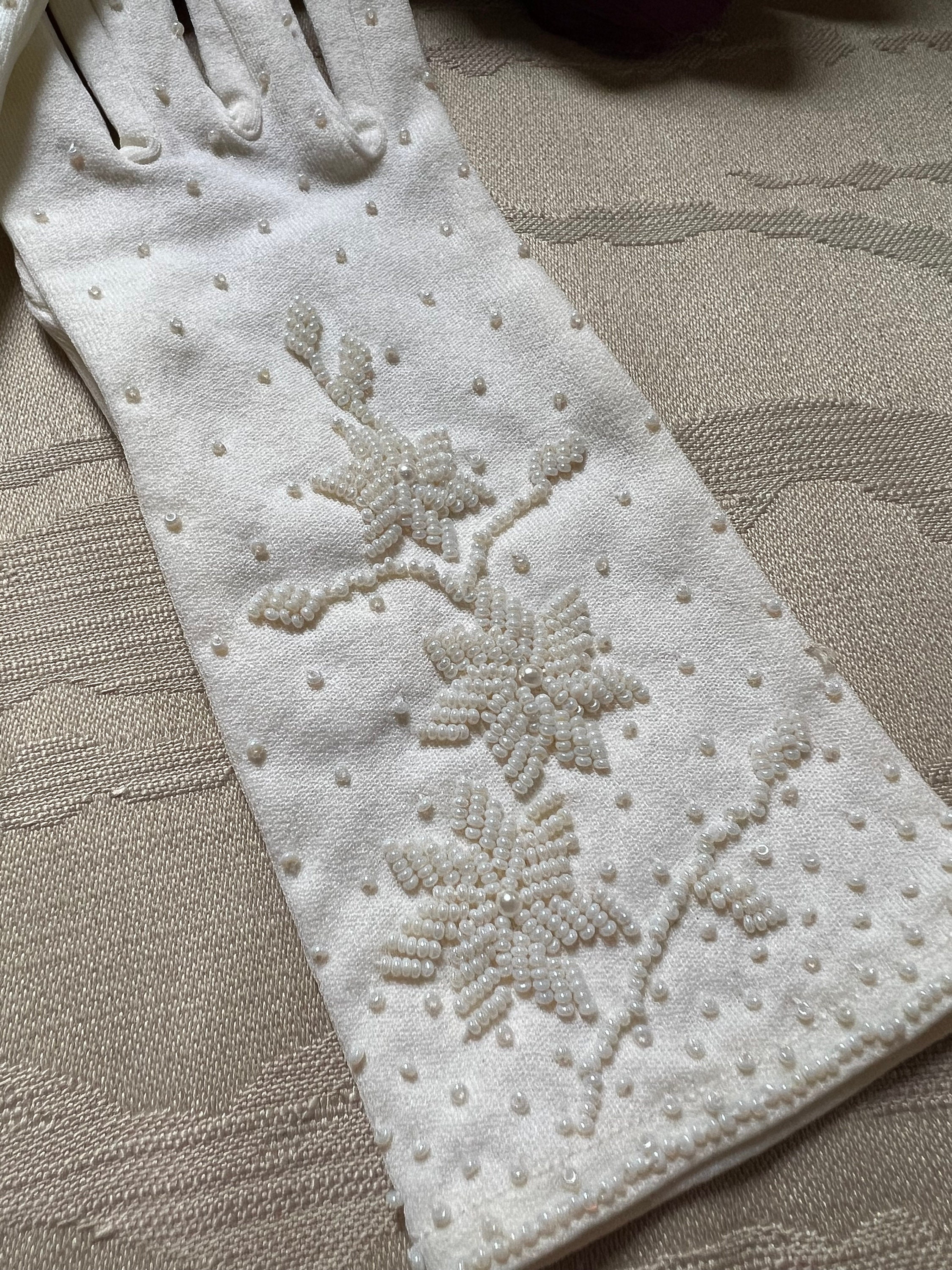 Vintage off White Beaded Stretchy Gloves S/M, Brides Beaded Cream Beige ...