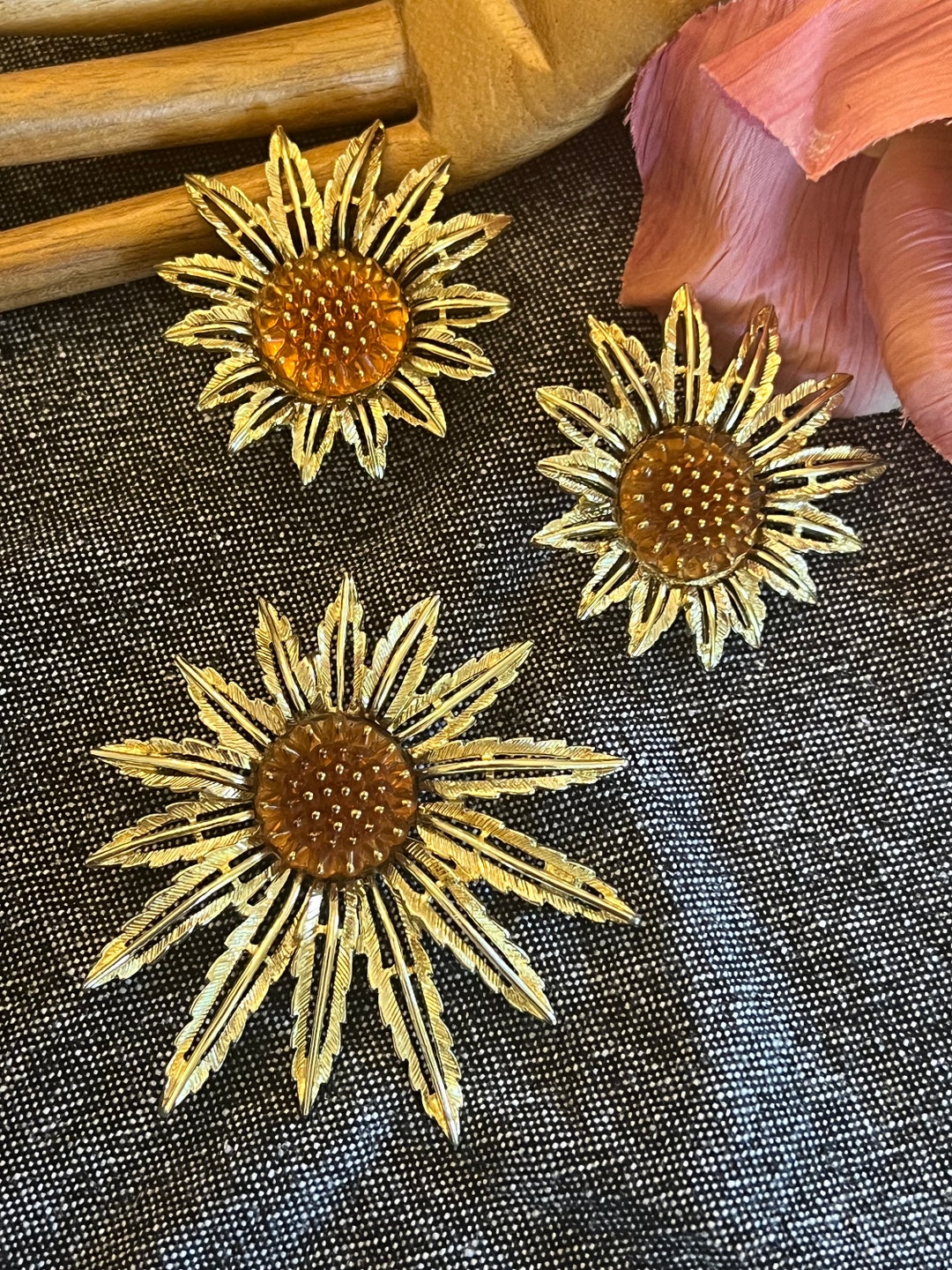 Vintage Sarah Coventry Sunflower Burst Brooch Earrings Set, Big Flower ...