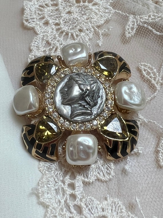 Vintage ST. JOHN BROOCH Pin 1980's Gold Tone Saint Jo… - Gem