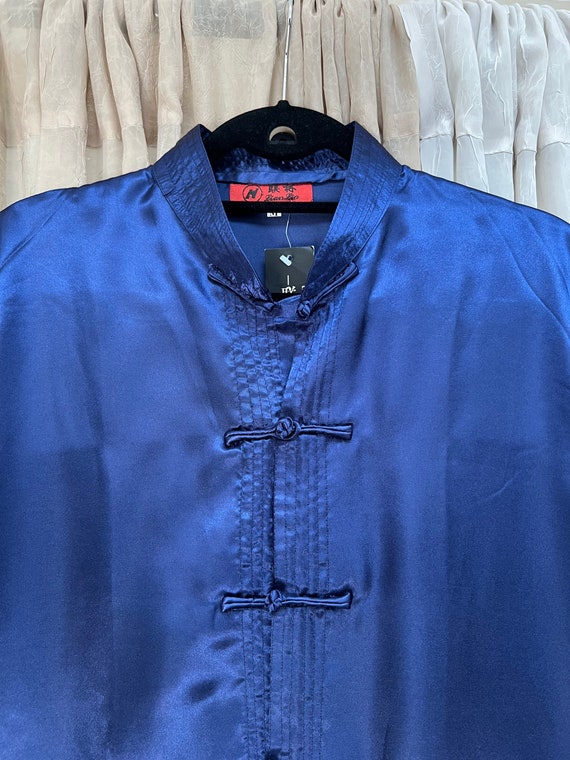 Vintage royal blue satiny Asian inspired top M/L, tra… - Gem