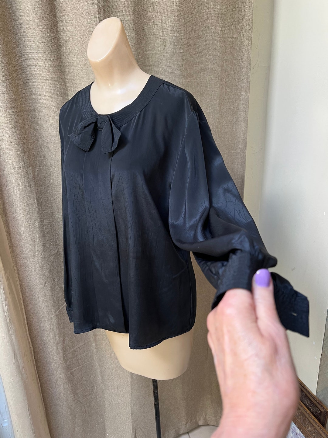Vintage Silky Black Bow Neck Professional Blouse M, Notations Trapunto ...