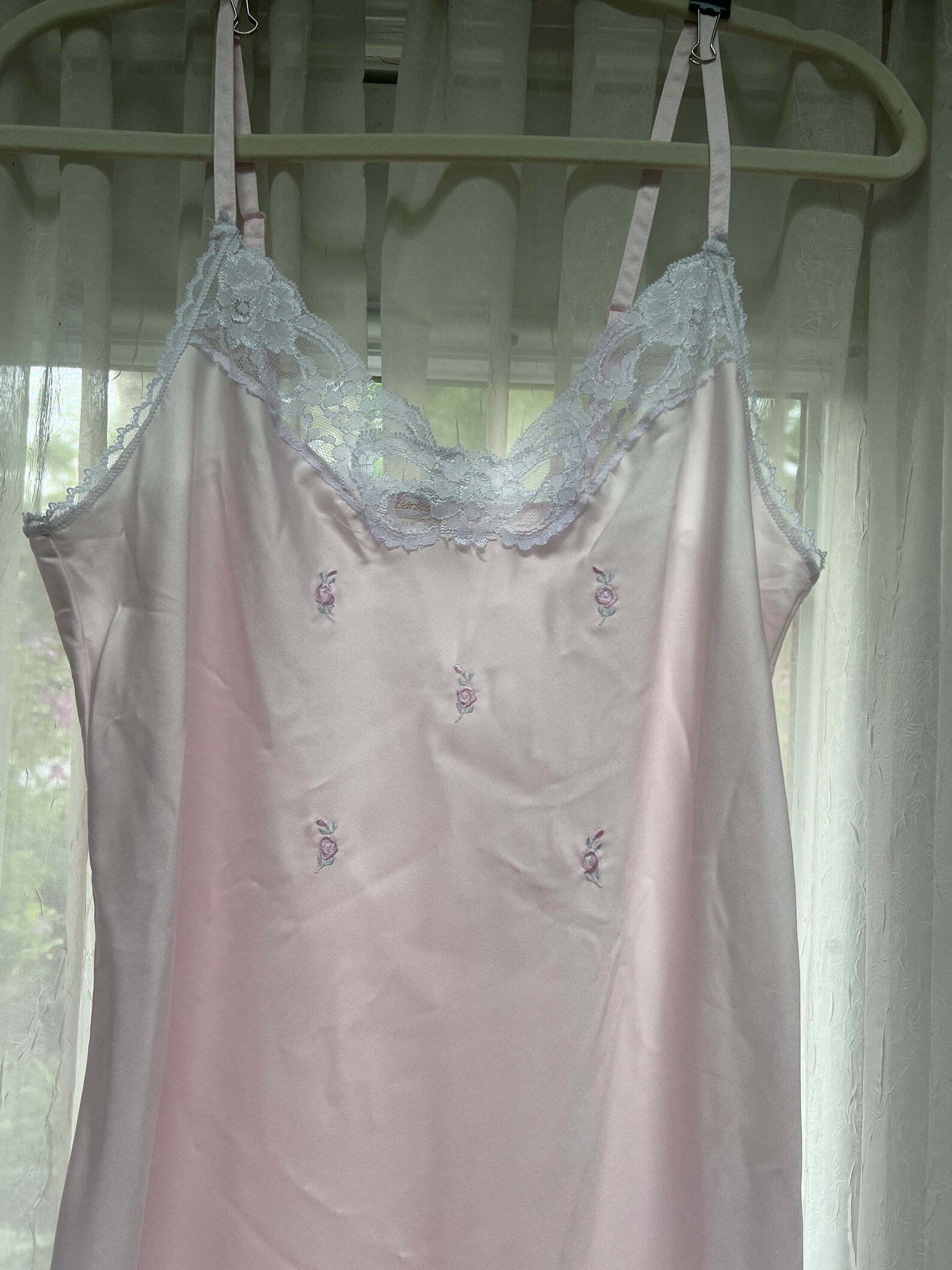 Vintage Barbizon Palest Pink Full Slip S, Tiny Flower Lace Trim ...