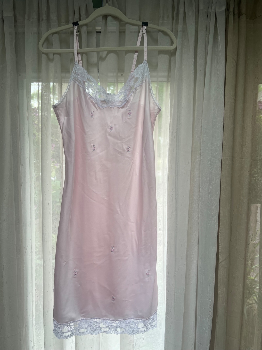 Vintage Barbizon Palest Pink Full Slip S, Tiny Flower Lace Trim ...