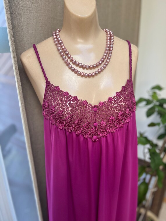 vintage shadowline night gown - Gem