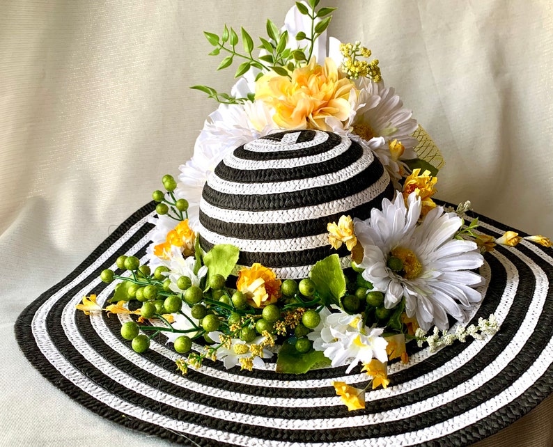 Riding Miss Daisy is What I Have Named This Kentucky Derby - Etsy