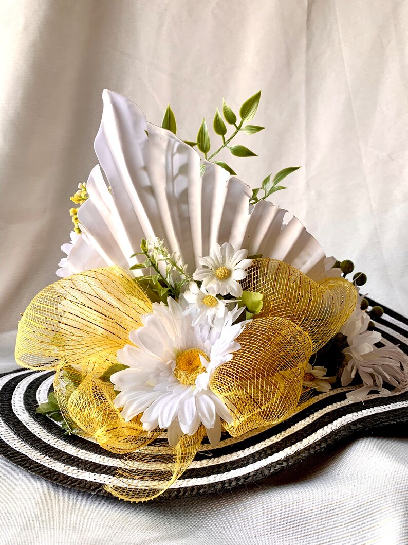 Riding Miss Daisy is What I Have Named This Kentucky Derby - Etsy