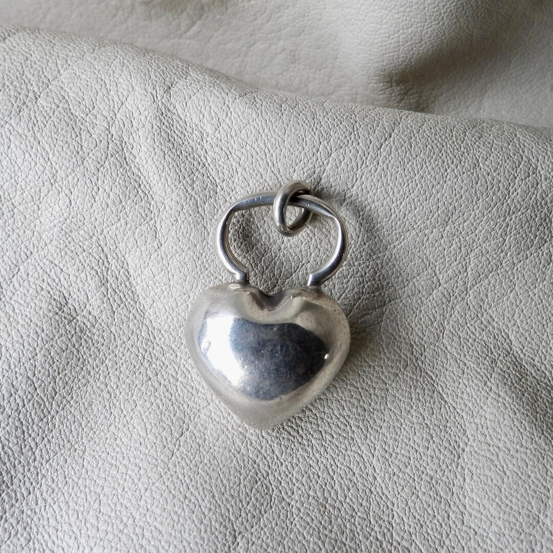 Vintage Sterling Puffy Heart Chart Sterling Silver Heart Pendant ...