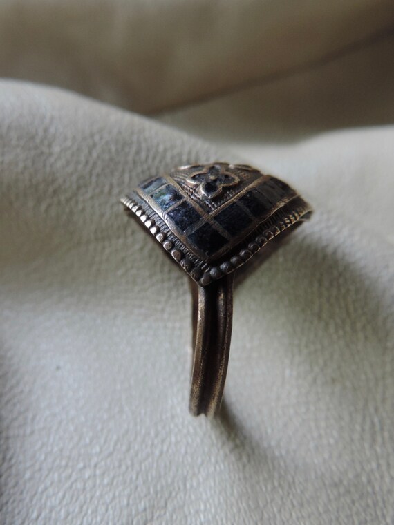 antique ring brass enamel ring black enamel brass rin… - Gem