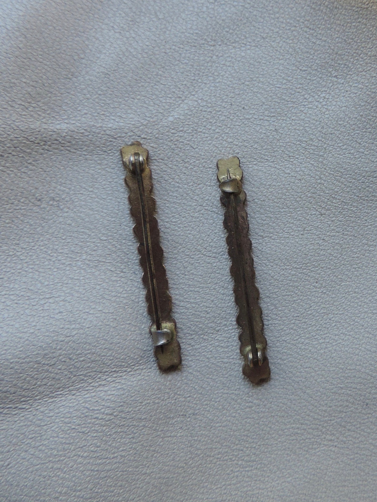 Antique Enamel Pins Antique Daisy Pins White Enamel Flower Pin - Etsy