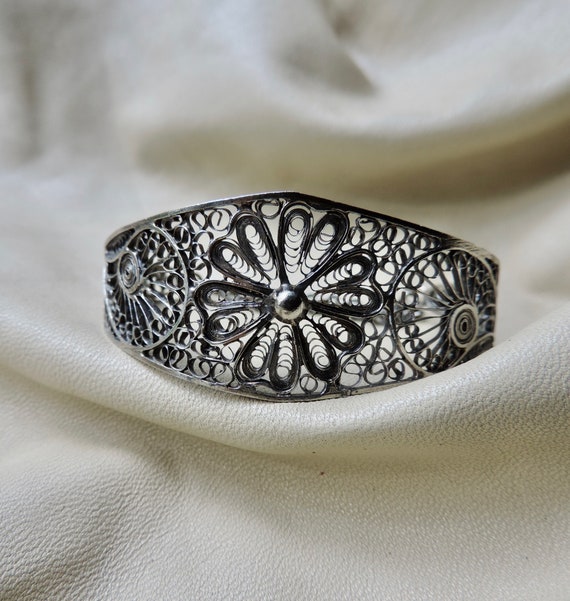 Silver Filigree Bracelet, Wide Bangle Bracelet, Engra… - Gem