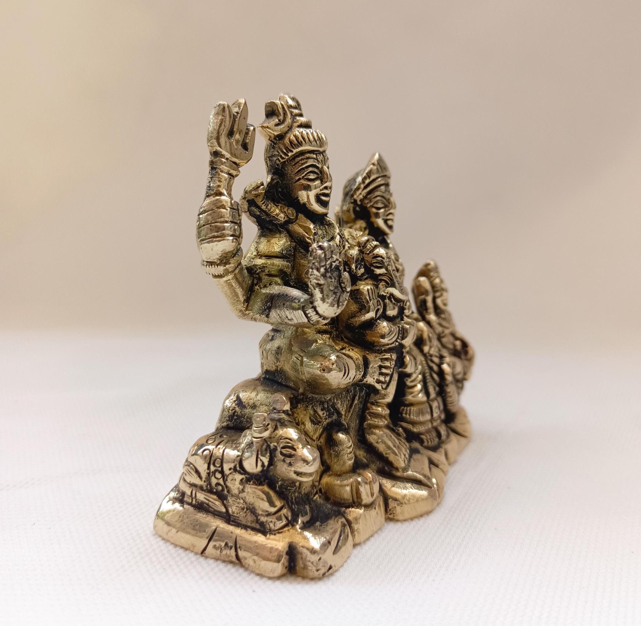 Lord Shiva Statue Shiva Family Idols Shiv, Parvati & Ganesha Statues ...