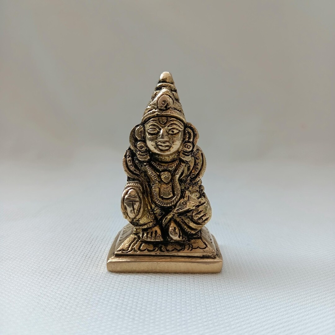 Kuber Statue Sitting Kuvera Statue, God of Wealth, Kubera Shakti Idol ...