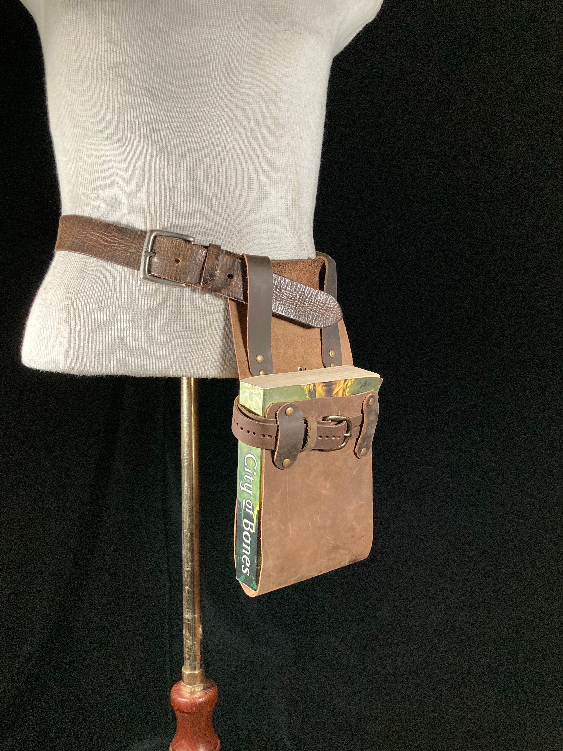 Book holster, Large for large trade paperbacks and hardcover books ...