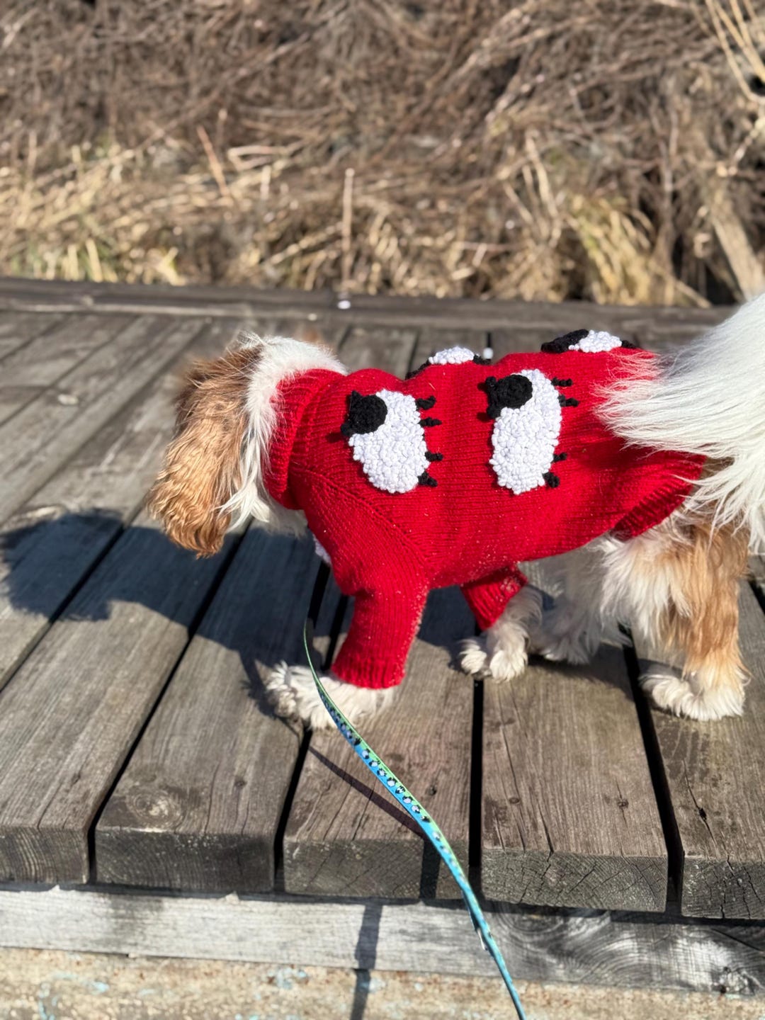 Handgefertigter Hundepullover – Roter Strickpullover mit 3D Schaf ...
