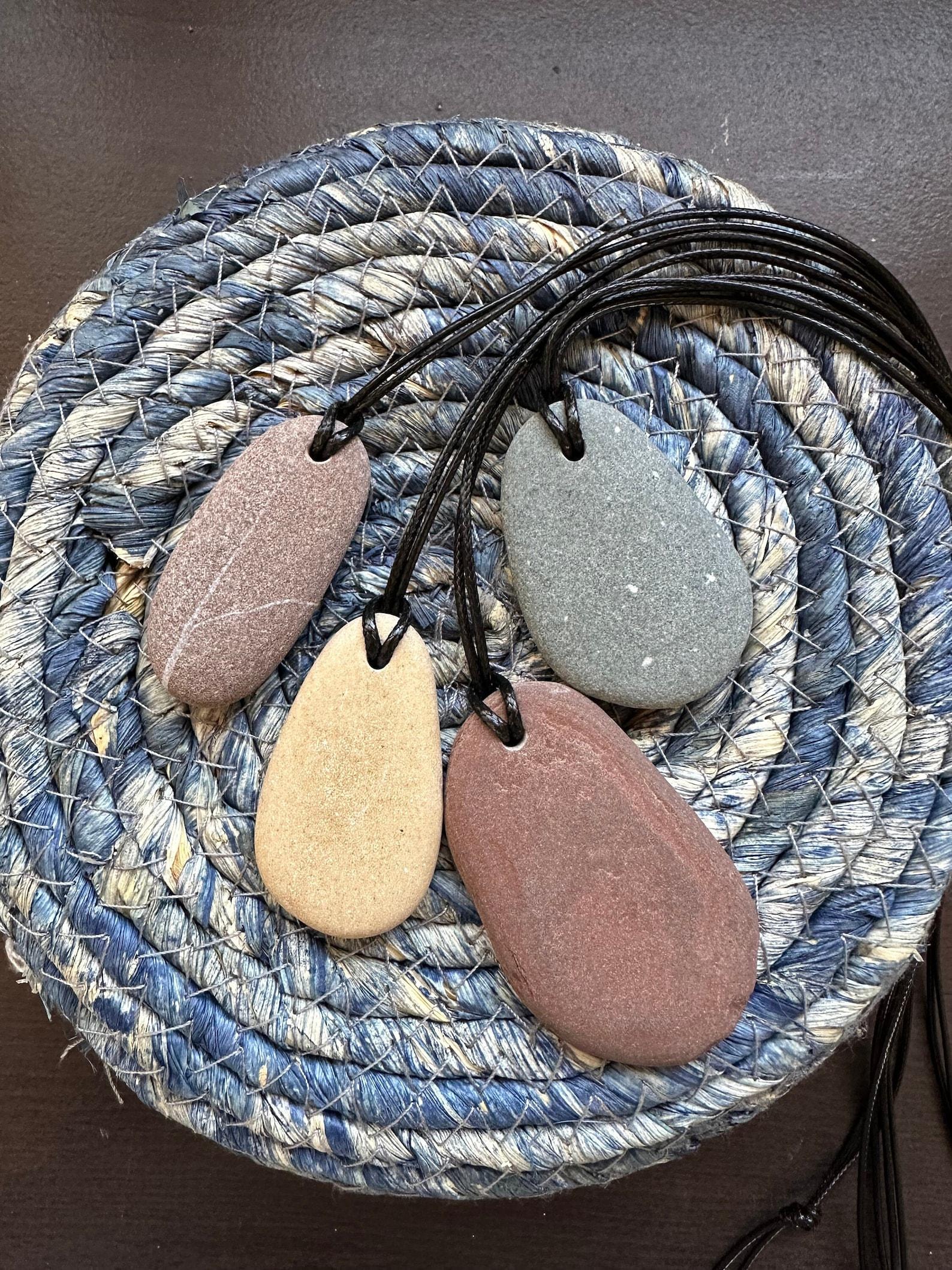 Simple Unisex Sea Pebble Necklace - Natural Beach Pebble Pendant Stone ...