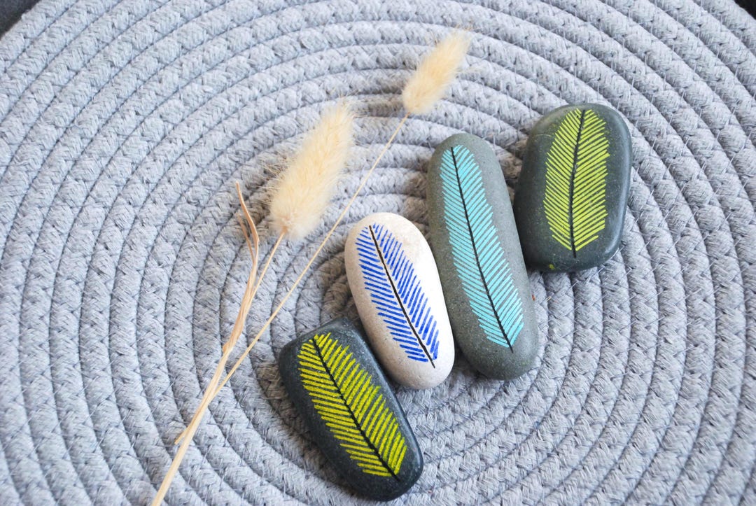 5 Colourful Feathers - Hand Painted Rocks, Sea Pebble Feather ...