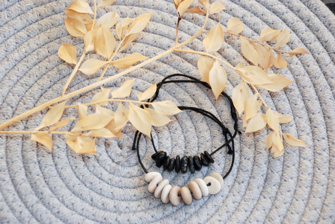 Simple Unisex Sea Pebble Bracelet - Natural Beach Pebbles Jewellery ...