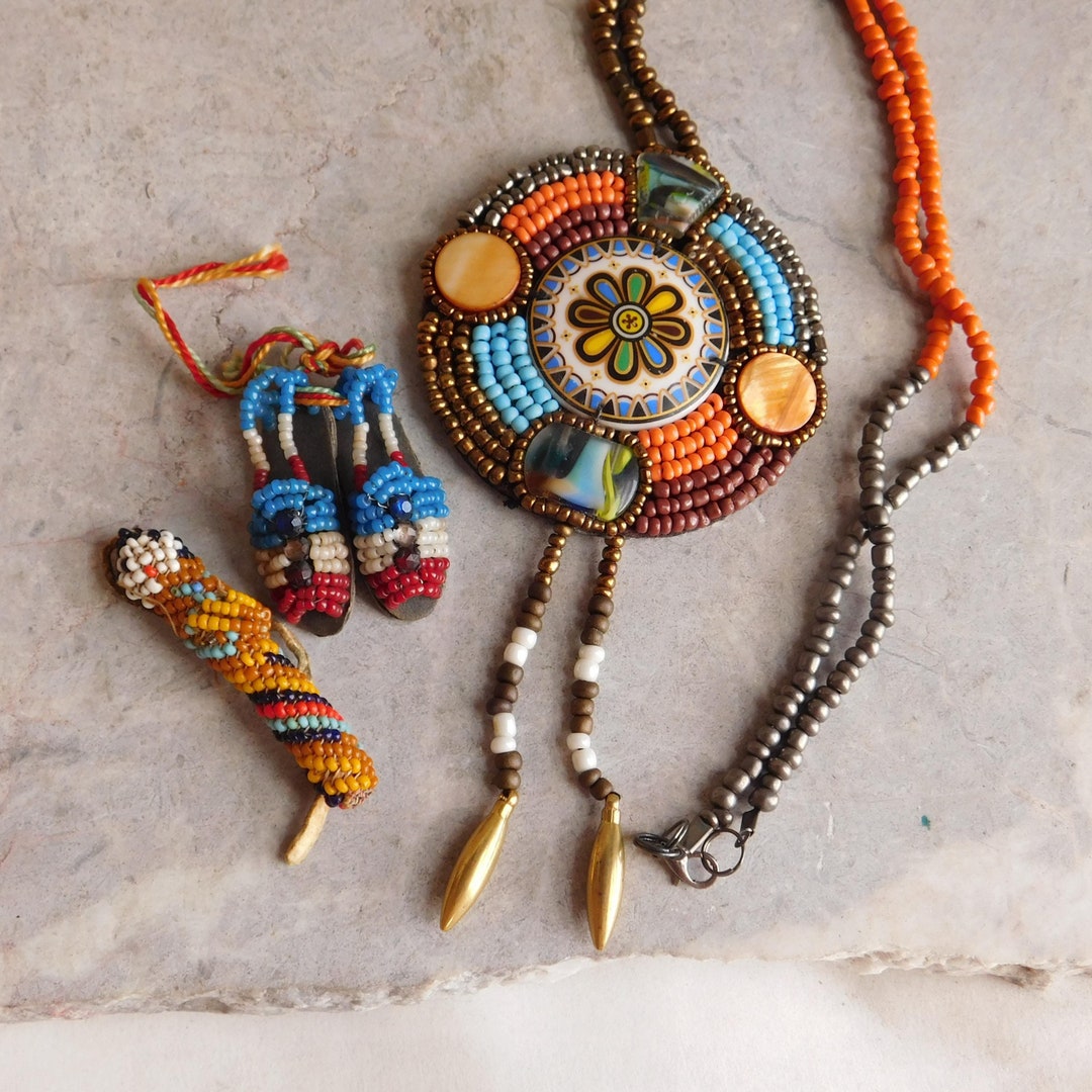 Vintage Native American Style Seed Bead Medallion Necklace - Rosette ...