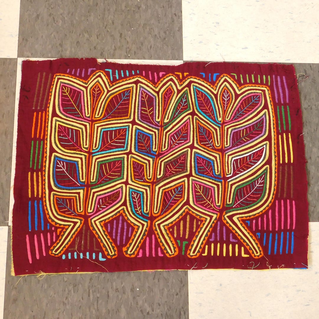 Vintage Genuine Panama Mola Textile - Stylized Plants W/ Embroidered ...
