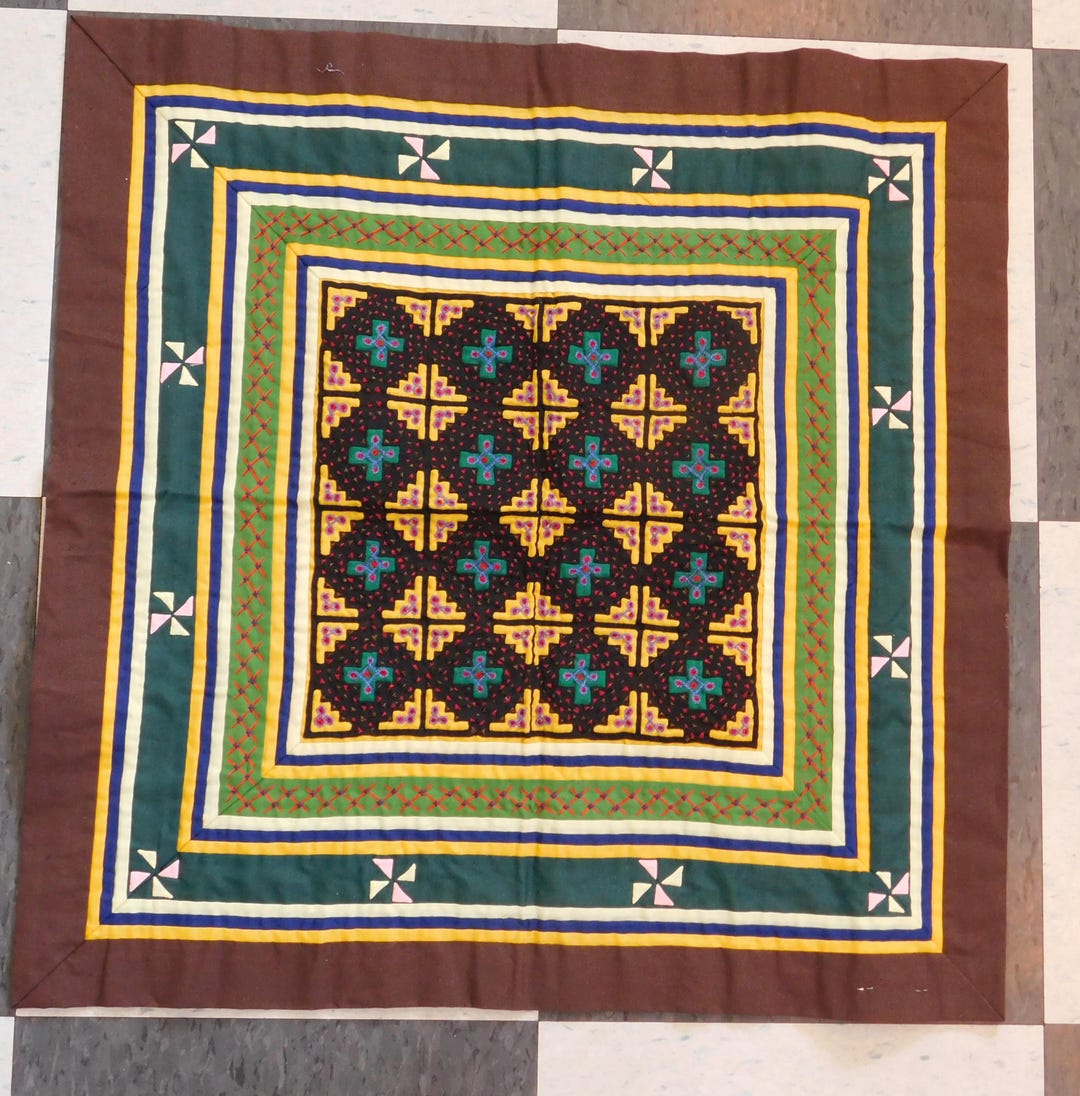 Vintage Hmong Hill Tribe Reverse Applique Textile - Embroidery ...