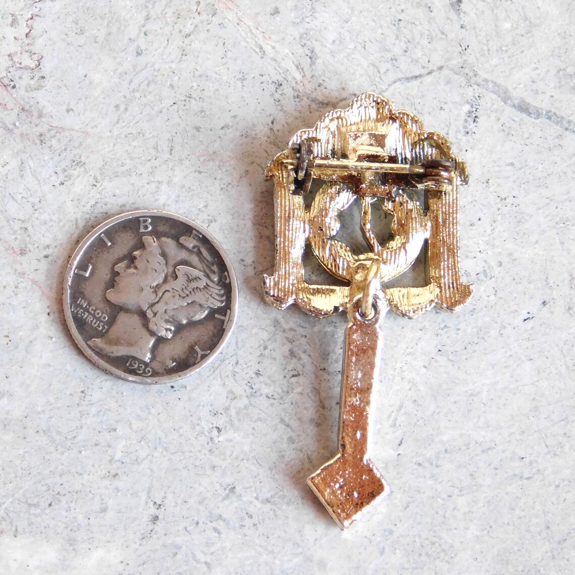 Vintage Rhinestone Articulated Clock Brooch - Pendulum Dangle - Green ...