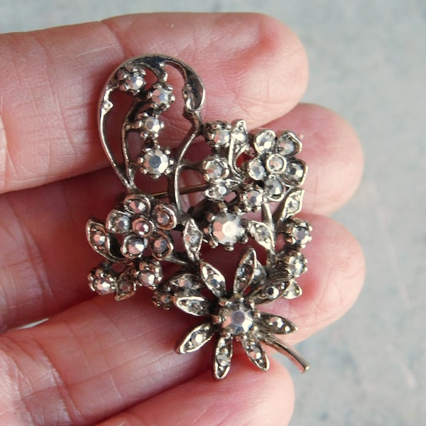 Signed Art Brooch - Etsy