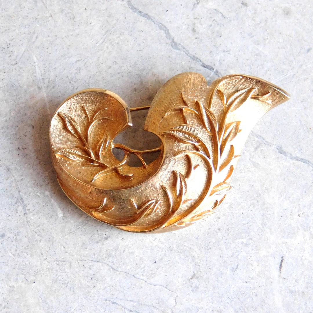 Vintage Sarah Coventry Extra-large Stylized Leaf Brooch - Goldtone ...