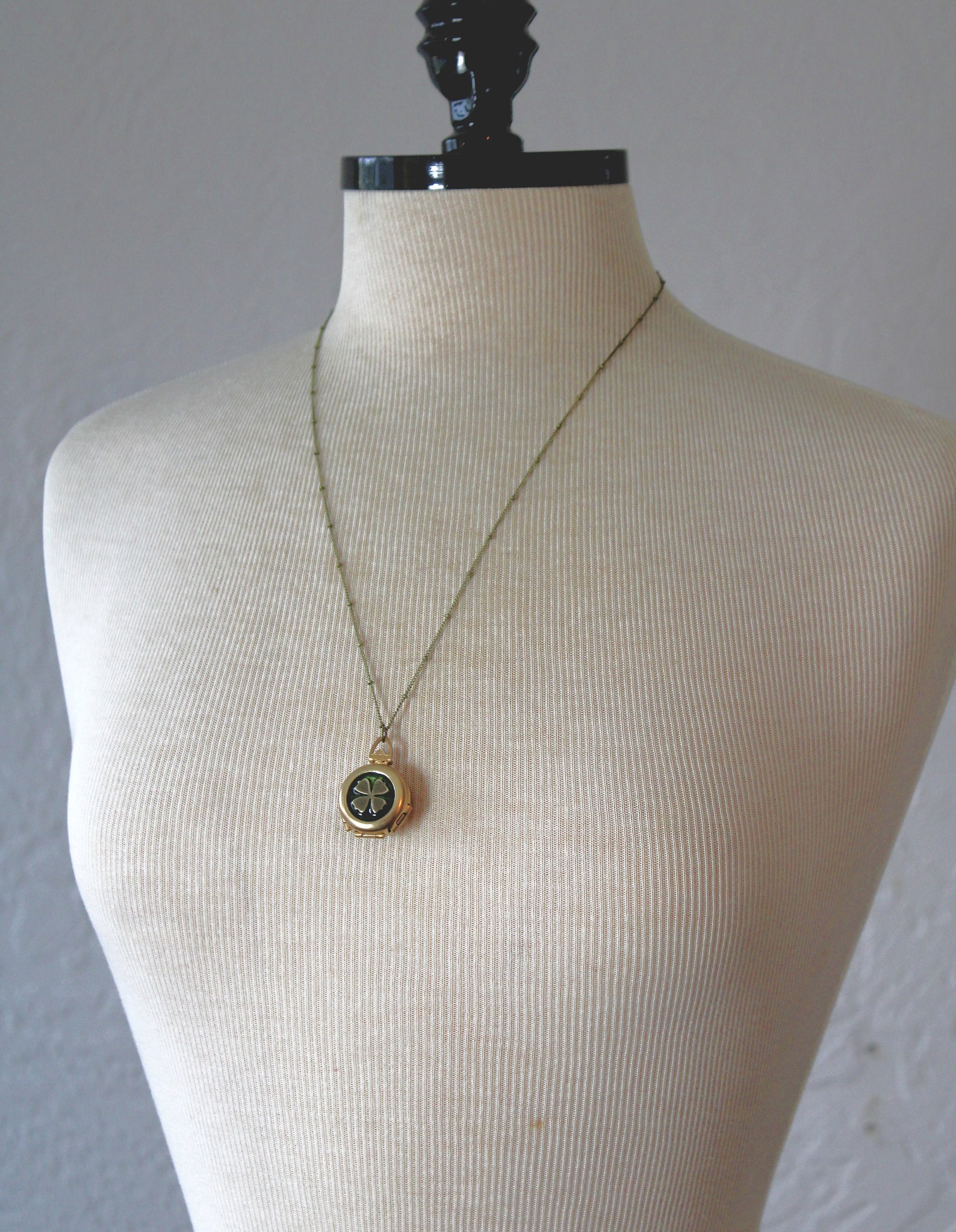 Four Leaf Clover Necklace Four-way Locket Necklace Family Album Lockets ...