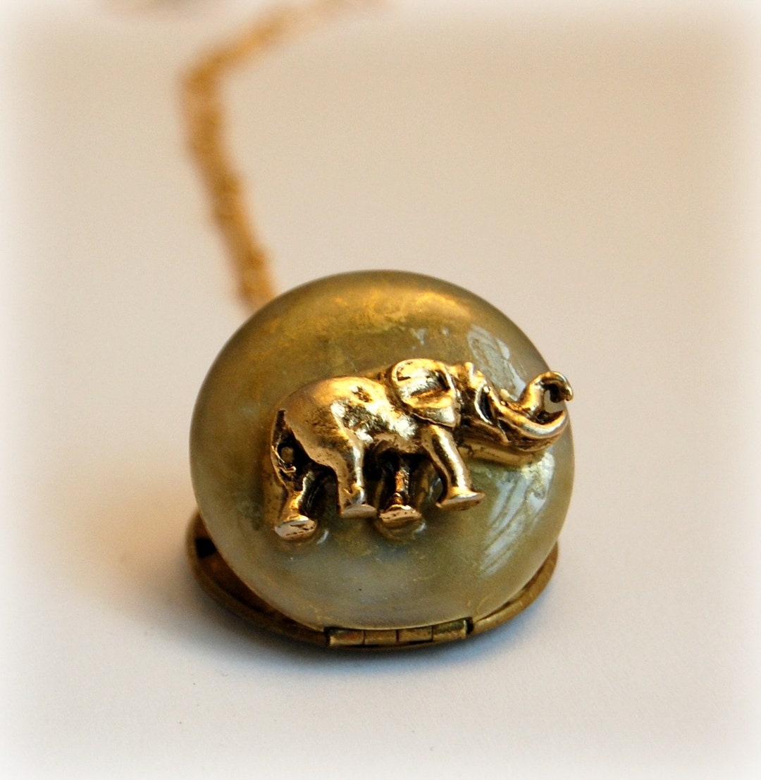 Vintage Locket Necklace · Elephant Jewelry · Custom Photo Lockets ...
