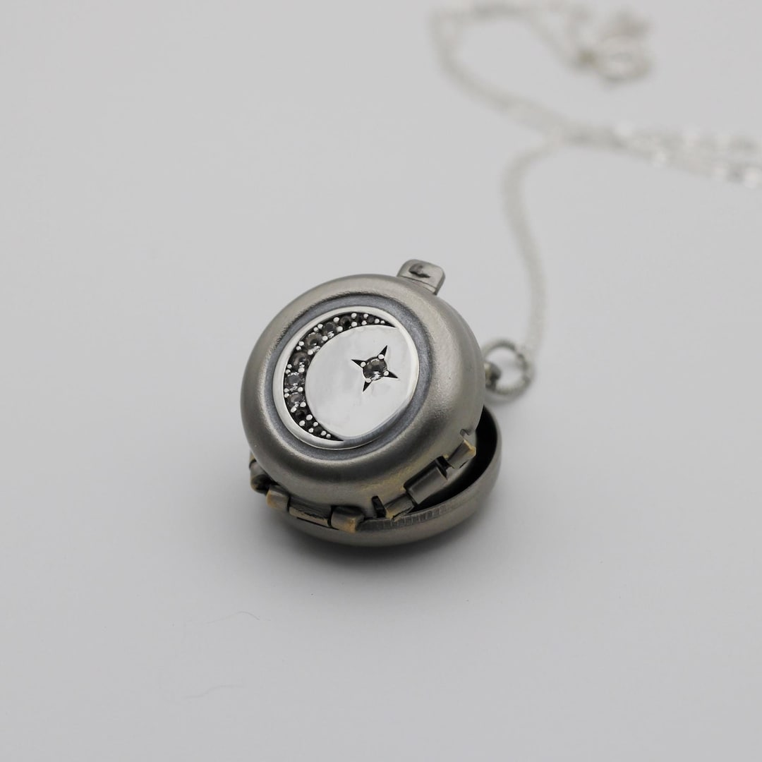 Silver Locket Necklace Moon and Stars • 4 Photo Lockets • Jewelry Gifts ...