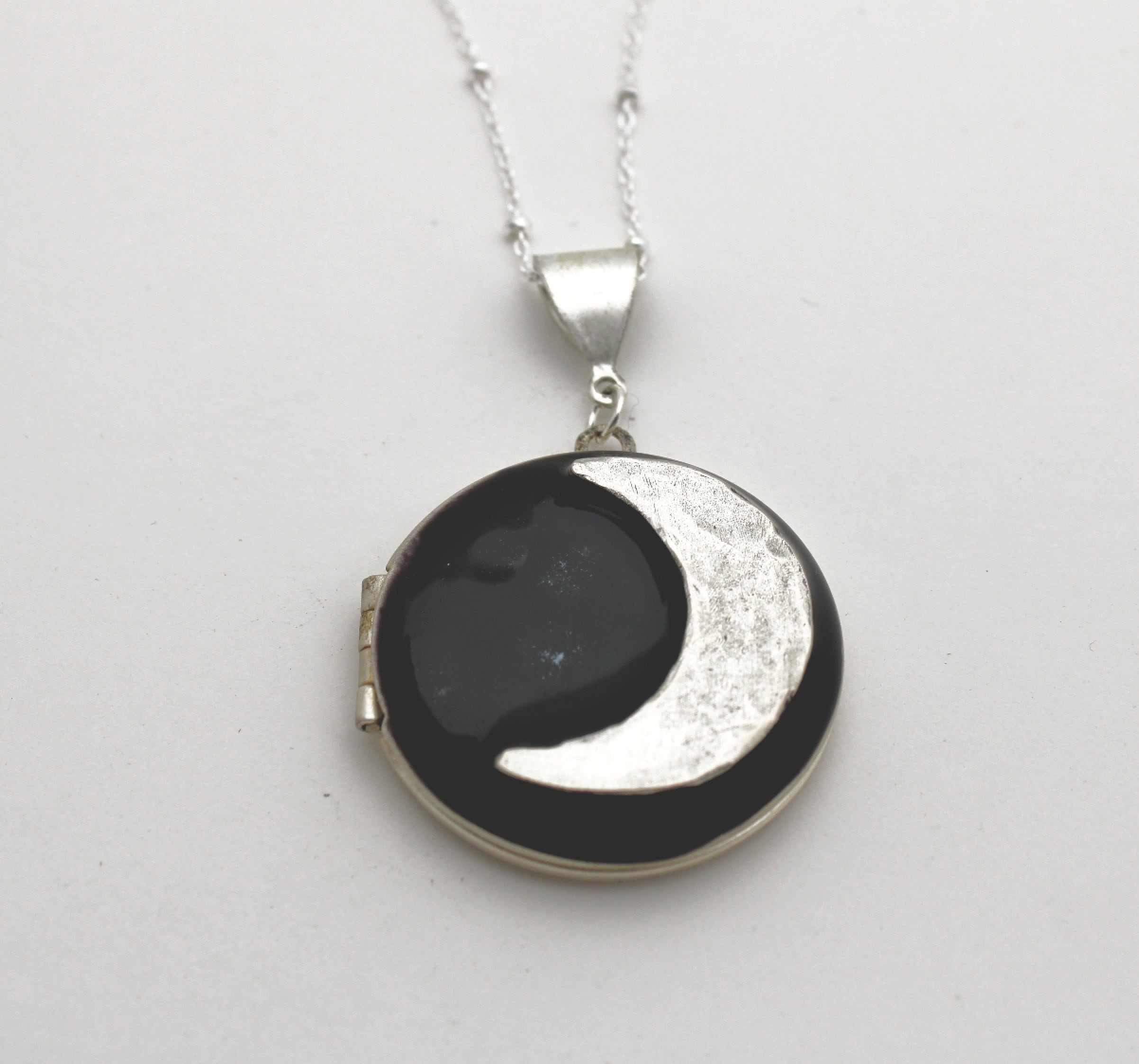 Vintage Locket Moon Silver Crescent Moon Phases Necklace - Etsy
