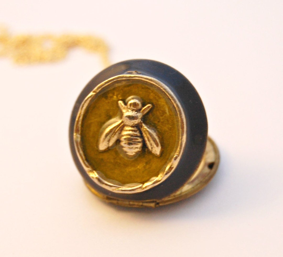 Vintage Locket Necklace Bee Bumblebee Beeswax Bees Honey Necklaces ...