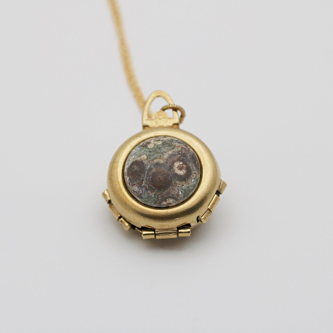 Frog Eye Jasper Four-way Locket Necklace Family Album Lockets Mourning ...