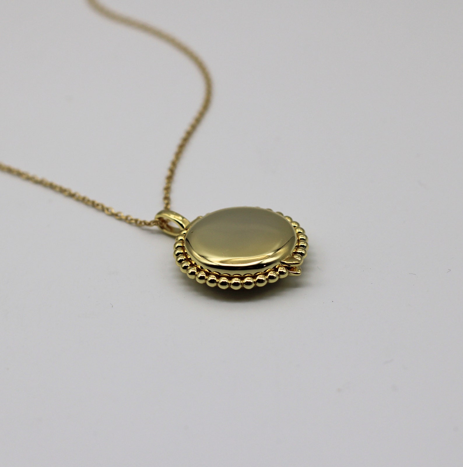 Gold Locket Necklace Custom Photo Lockets Gift for Her Minimalist ...