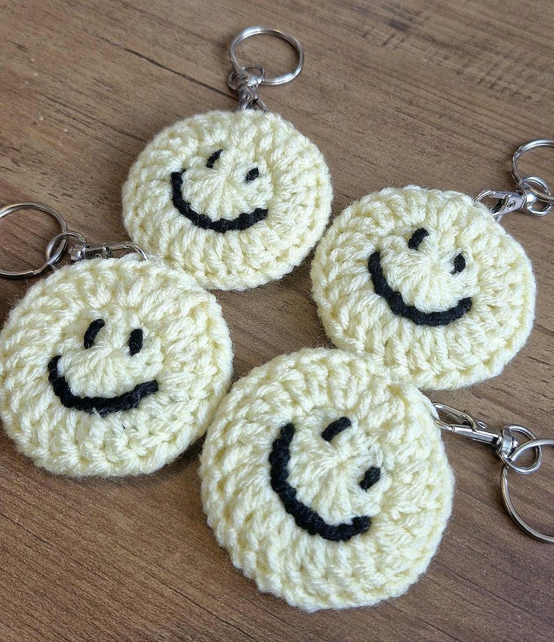 Crochet Smiley Face Keyring - Etsy UK