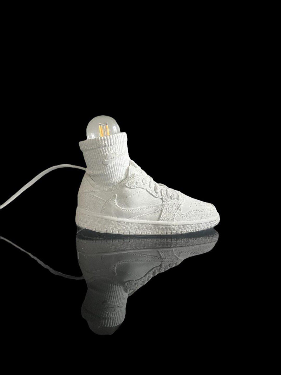 Travis Scott AJ1 Low Ceramic Sneakers Lamp - Etsy